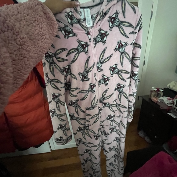 PacSun | Pants & Jumpsuits | Bugs Bunny Wenzie | Poshmark
